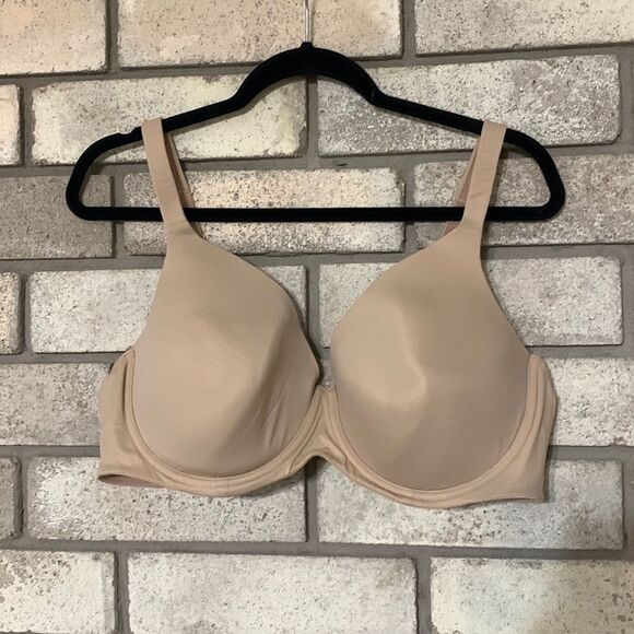 Secret Treasures | Intimates & Sleepwear | 3for2 Bra Has Underwire44d ...